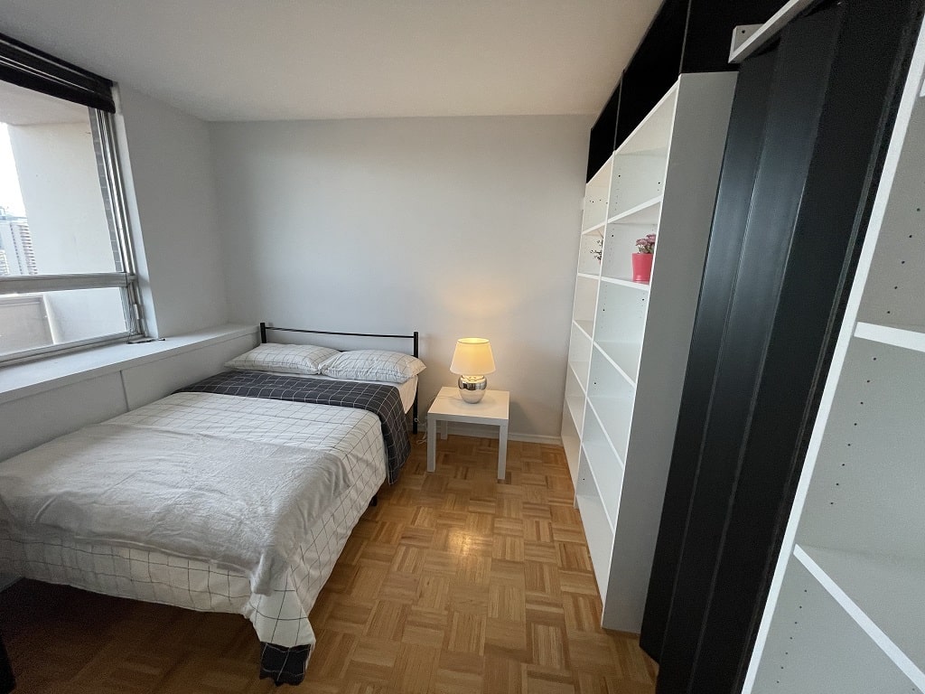 Flex Plus Room 1100 King St West - Room Rent in Toronto