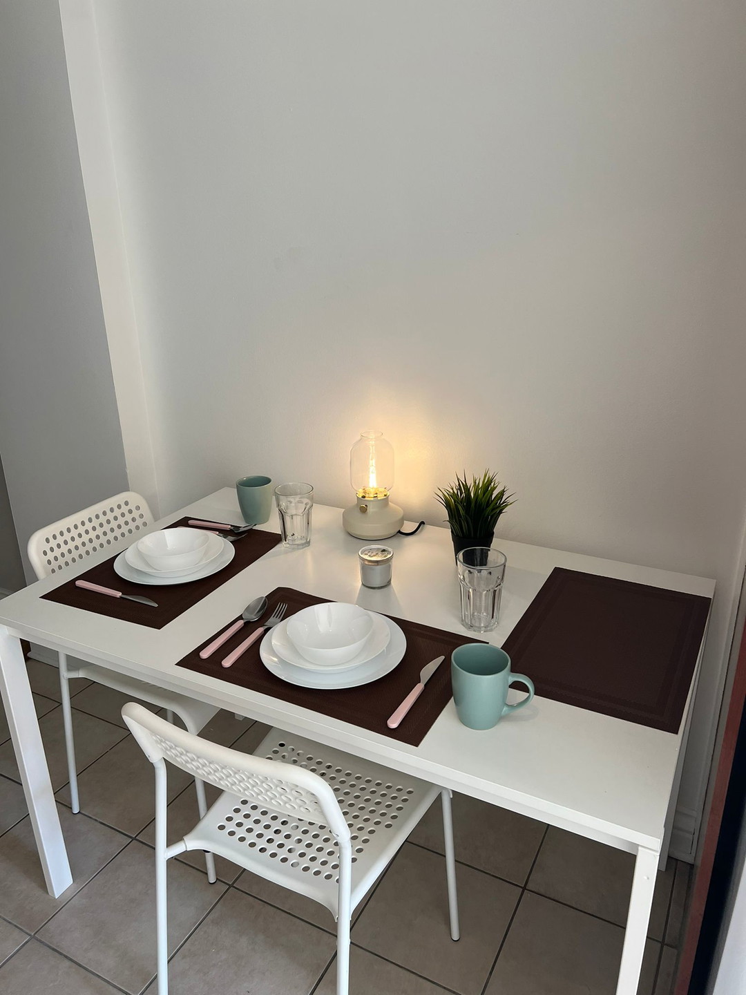 Student housing and room rent in Montreal | Pearson Housing